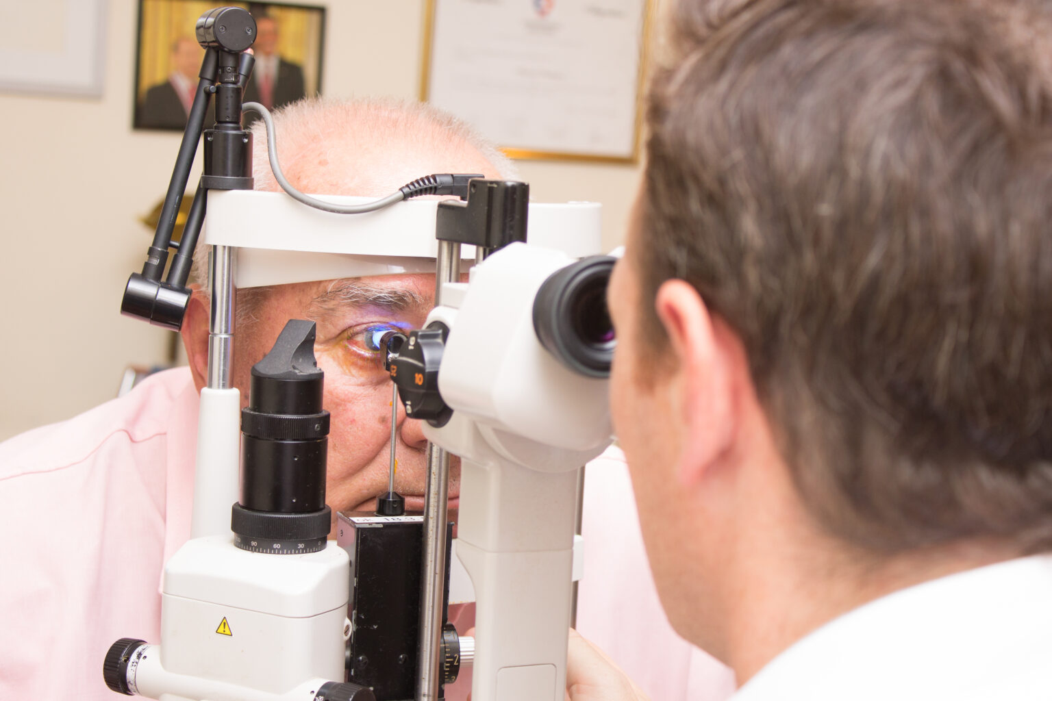 Uveítis: Tipos, Síntomas y Tratamientos Para Preservar la Visión - Clínica de Ojos Córdoba